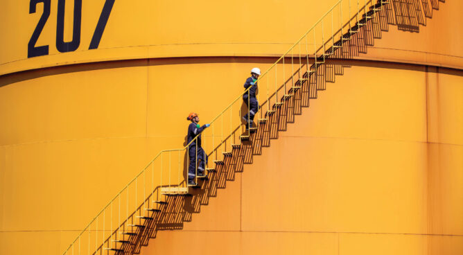 Refineries - Prax Group